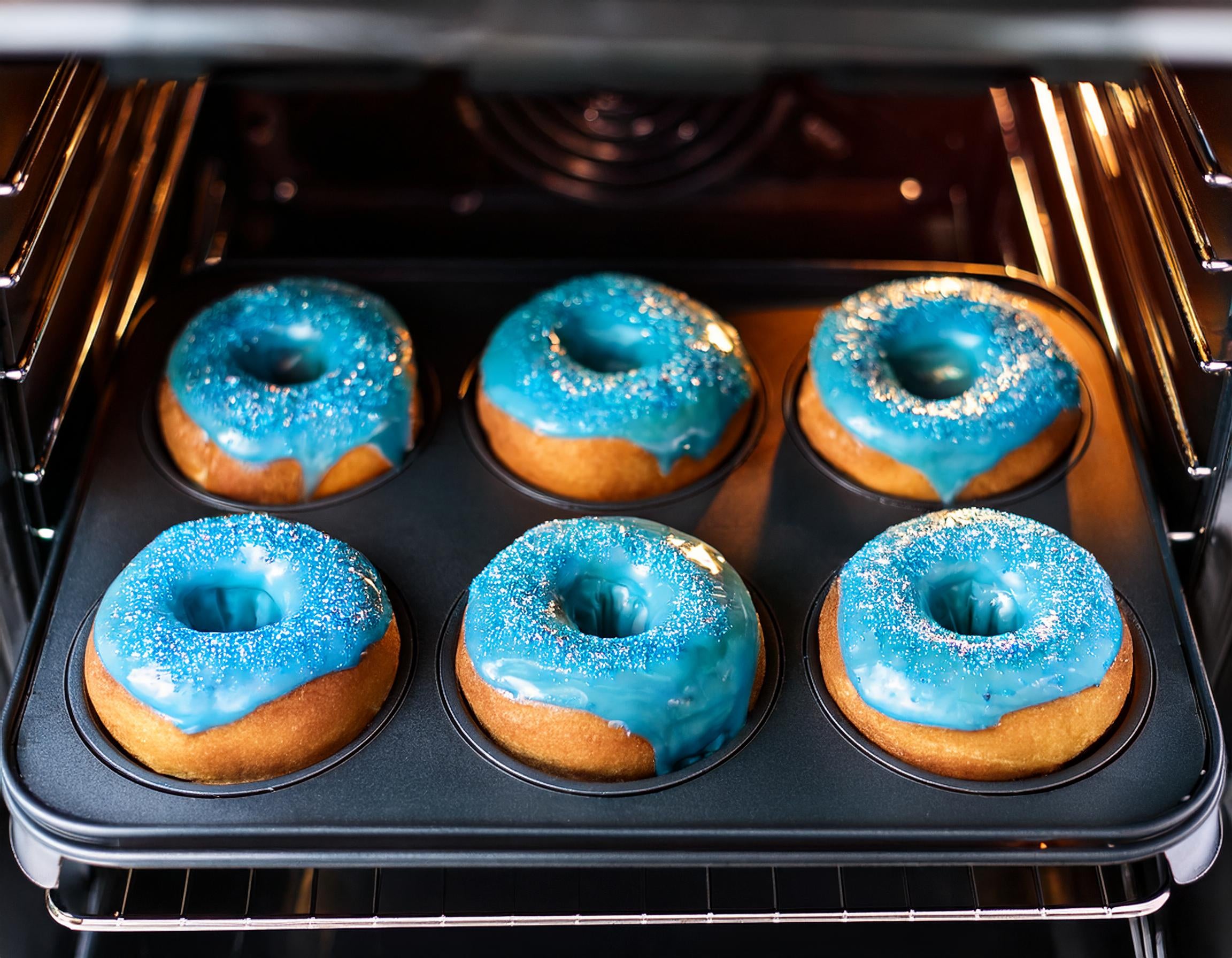 Dough It Yourself: Colorful Donut Experience – priorityexperiences